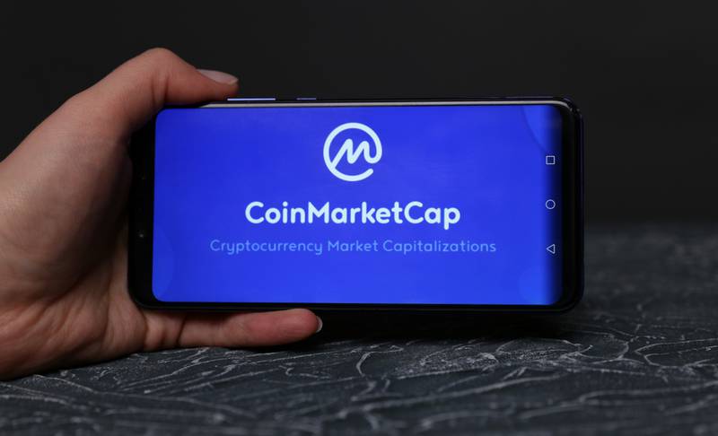 CoinMarketCap : Plus de 3 millions d’emails auraient fuité - Coins.fr